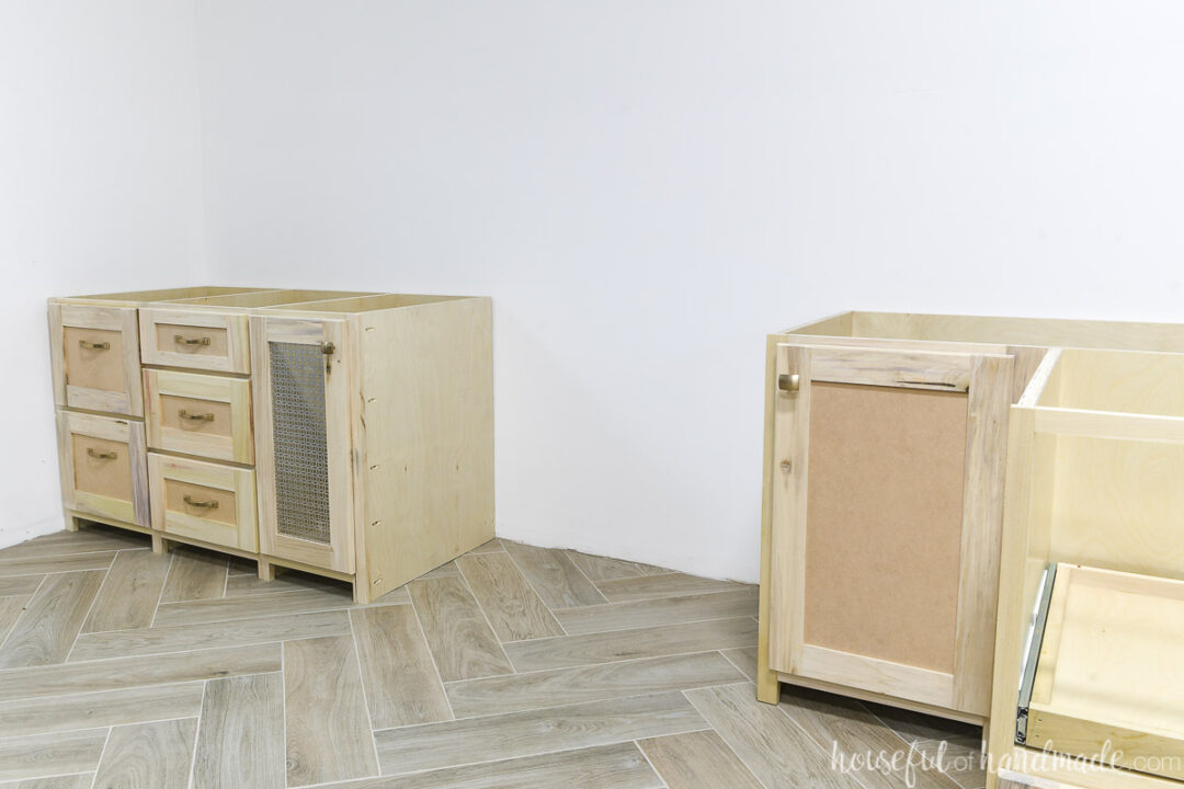 How to Build a Built in Desk - Houseful of Handmade