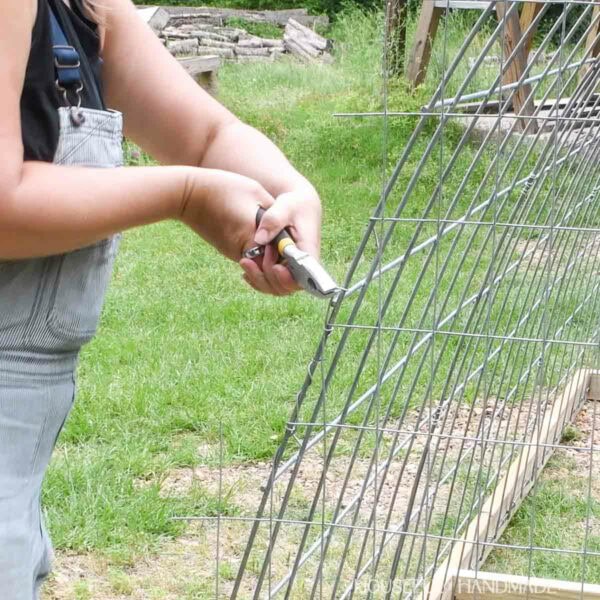 DIY Large Chicken Tractor that's Easy to Move - Houseful of Handmade